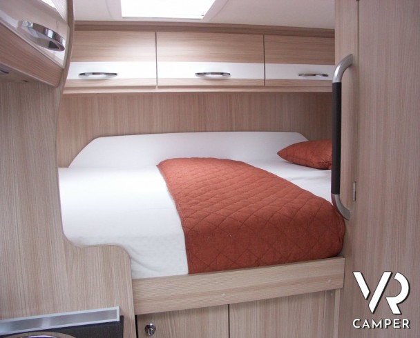 Burstner Travel Van 590 G - semintegrale compatto con garage