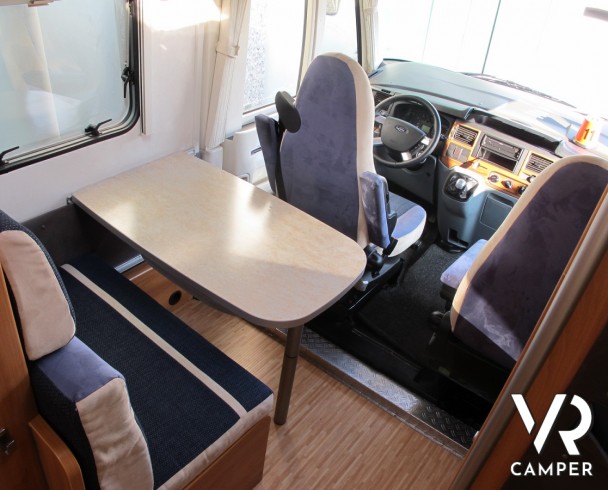 Hymer Exsis 522 - motorhome compatto con garage