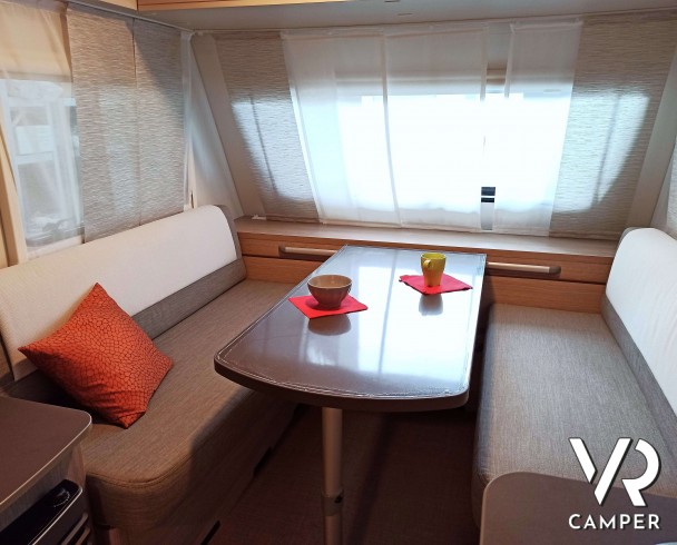 Burstner Premio Life 415 TK - Caravan compatta, usata Km 0