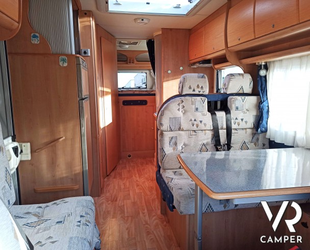 McLouis Tandy Plus 670 G - Semintegrale con garage