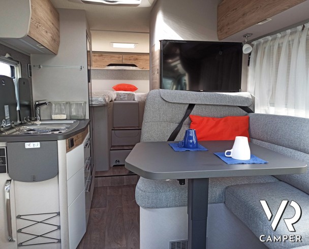 Hymer Exsis-T 580 - Semintegrale letti gemelli