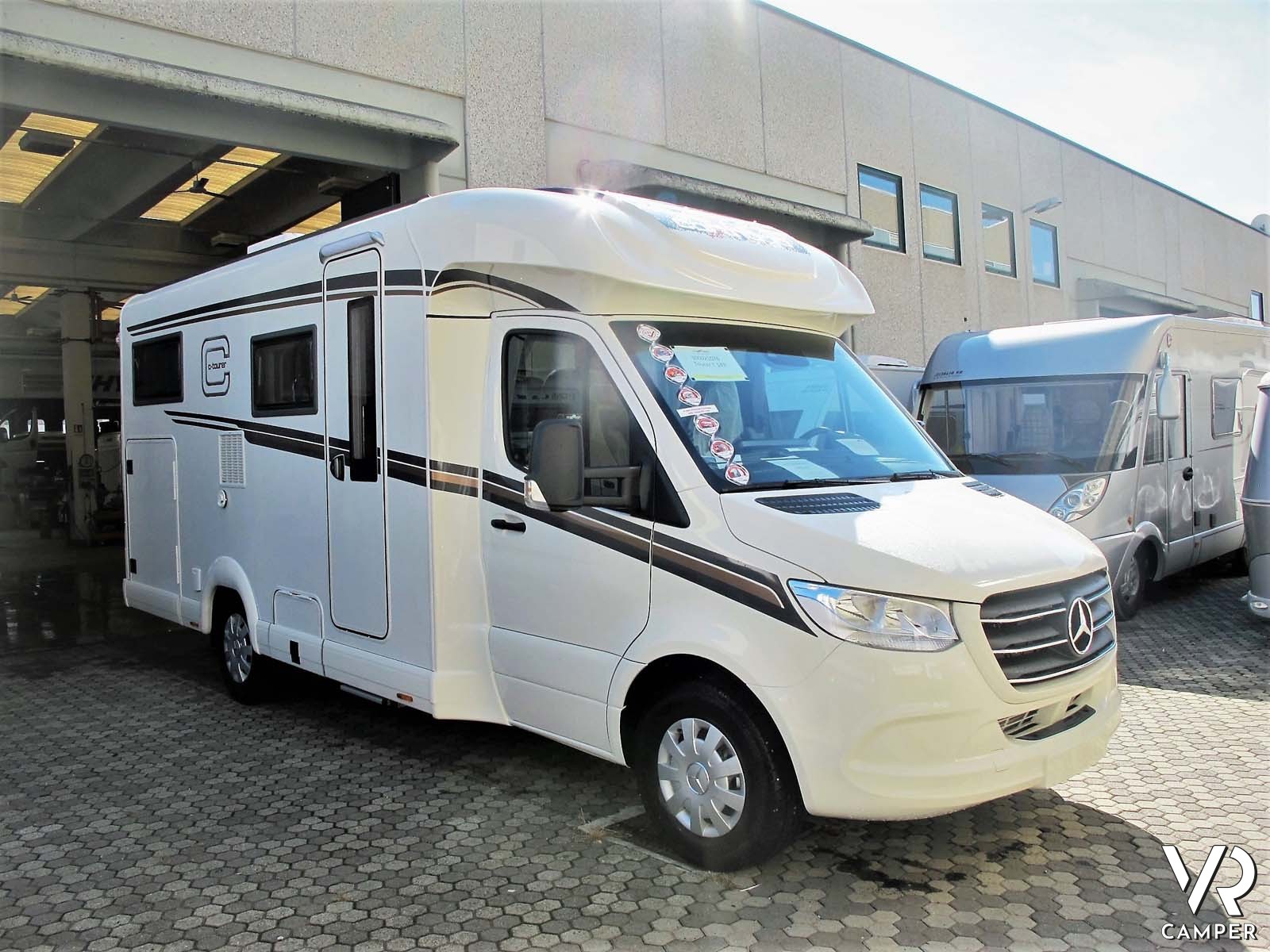 Carthago c-tourer T 143 LE/light - Semintegrale su Mercedes
