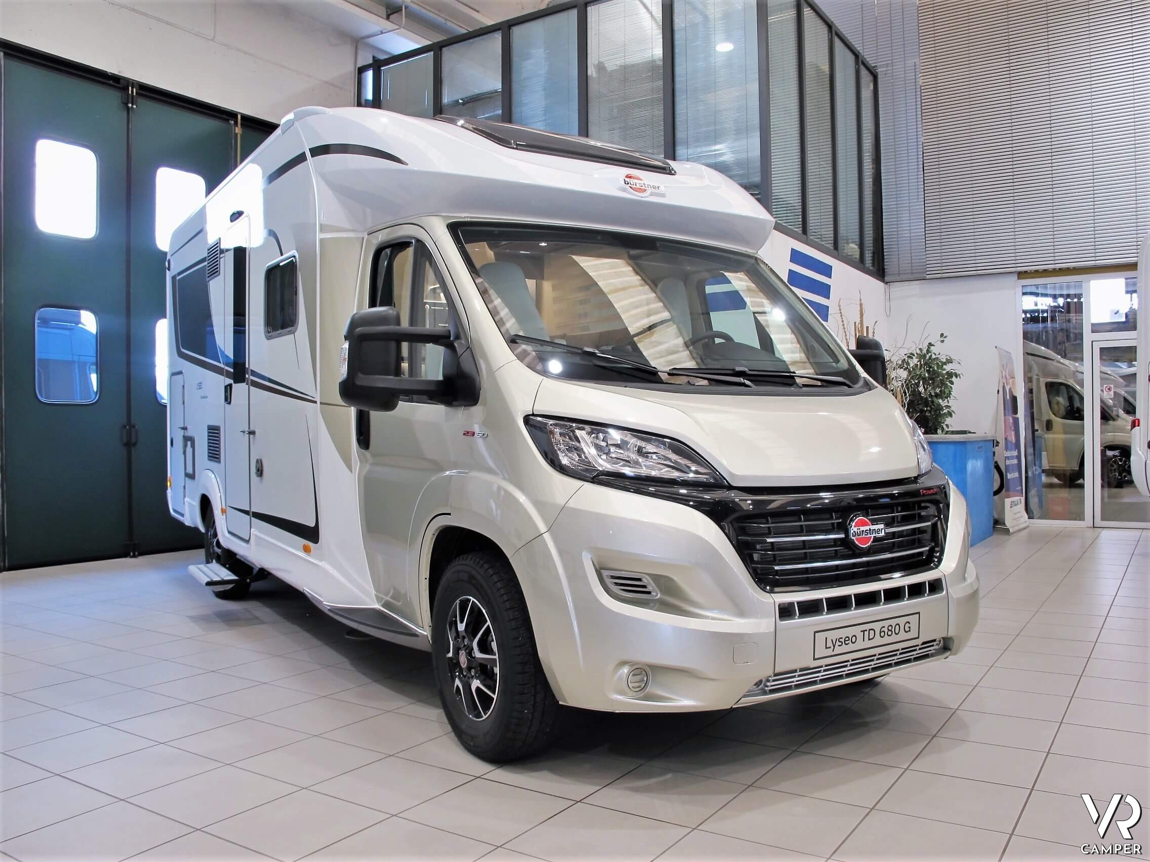 Burstner Lyseo TD 680 Privilège - Semintegrale Champagne