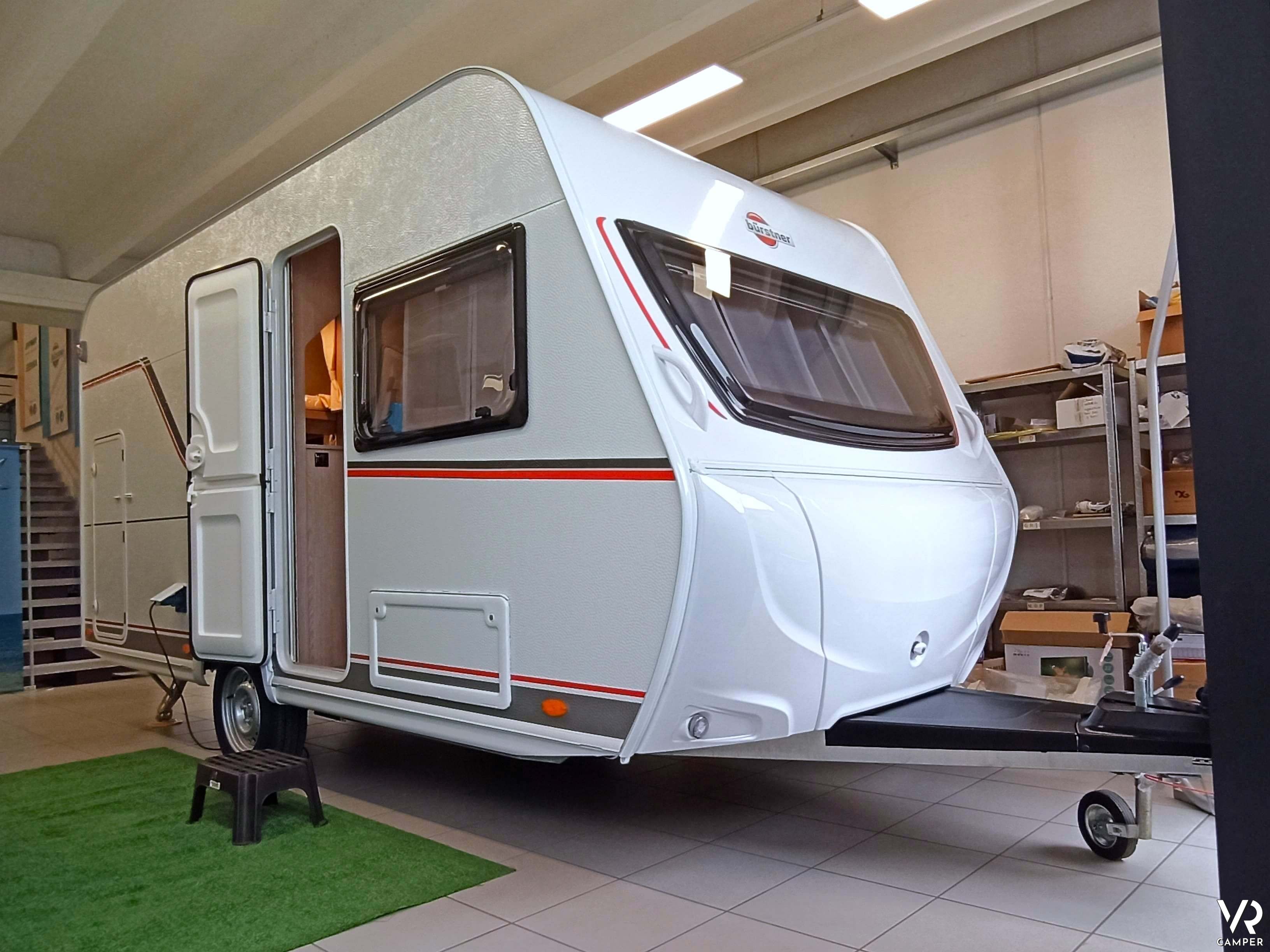 Burstner Premio Life 415 TK - Caravan compatta, usata Km 0